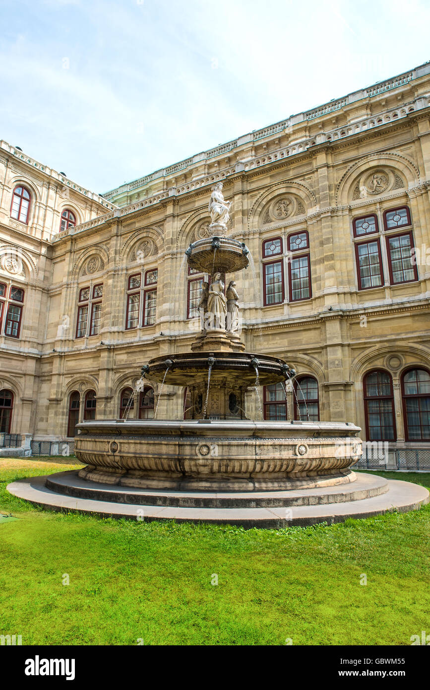 Fountain in front of vienna opera house hi-res stock photography and ...
