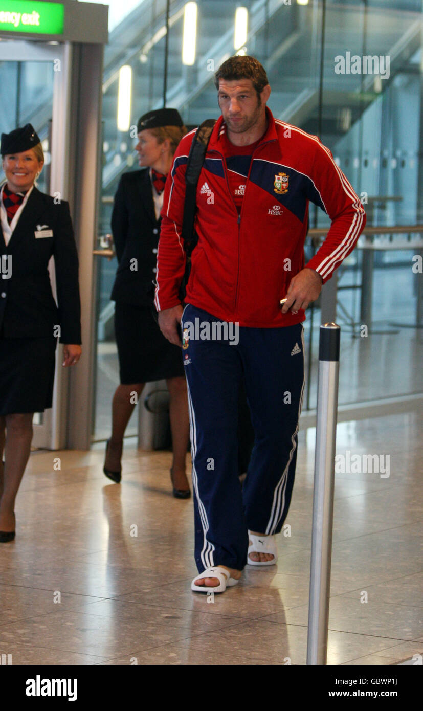 Rugby Union - British and Irish Lions Return - Heathrow Stock Photo - Alamy