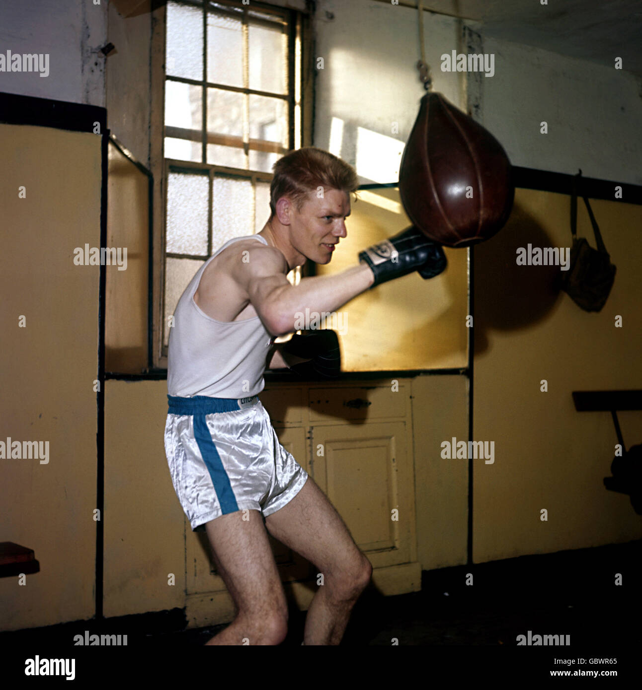 Scottish amateur Lightweight boxer Dick McTaggart in training. Dick ...