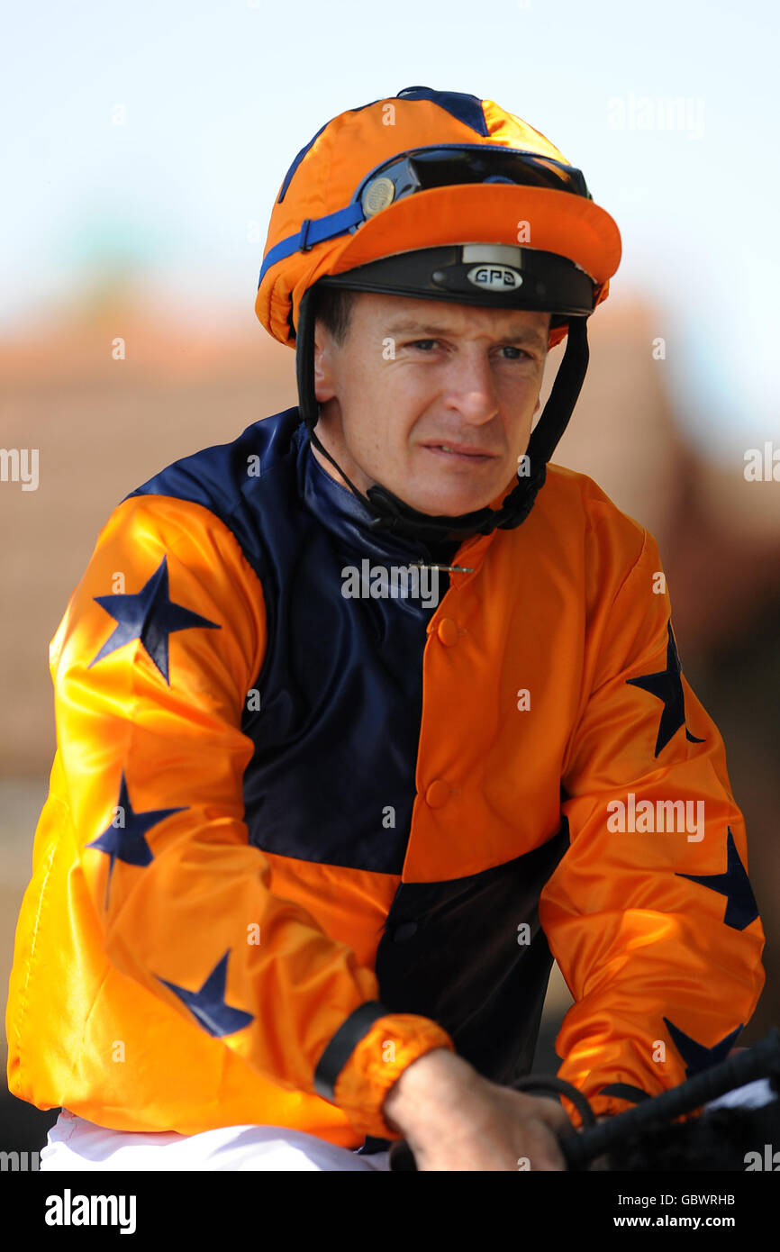 Horse Racing - Haydock Park. Jockey Steve Drowne Stock Photo - Alamy
