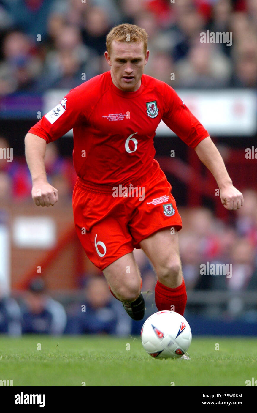 Soccer - FIFA World Cup 2006 Qualifier - Group Six - England v Wales ...