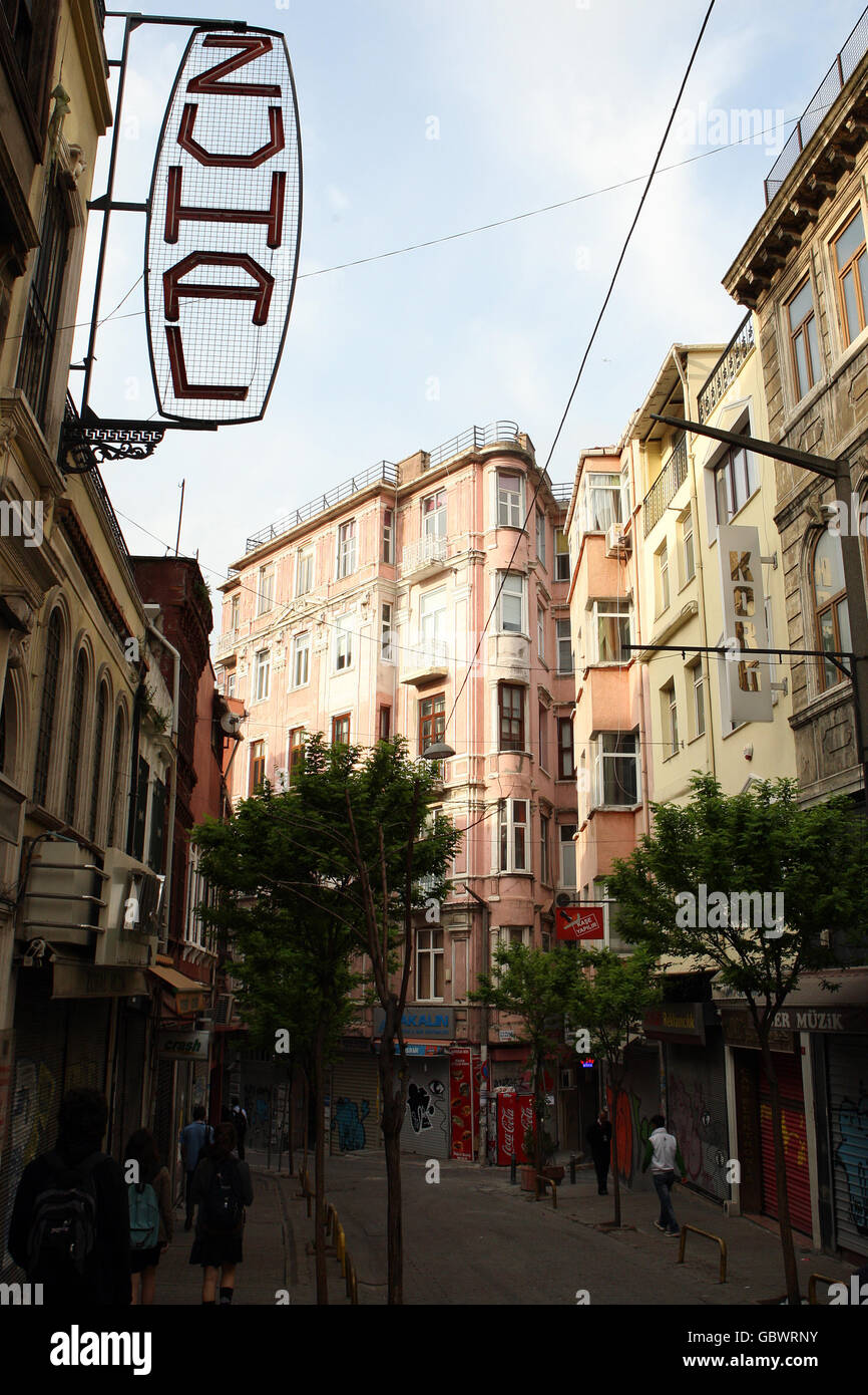 A typical street scene in istanbul hi-res stock photography and images ...