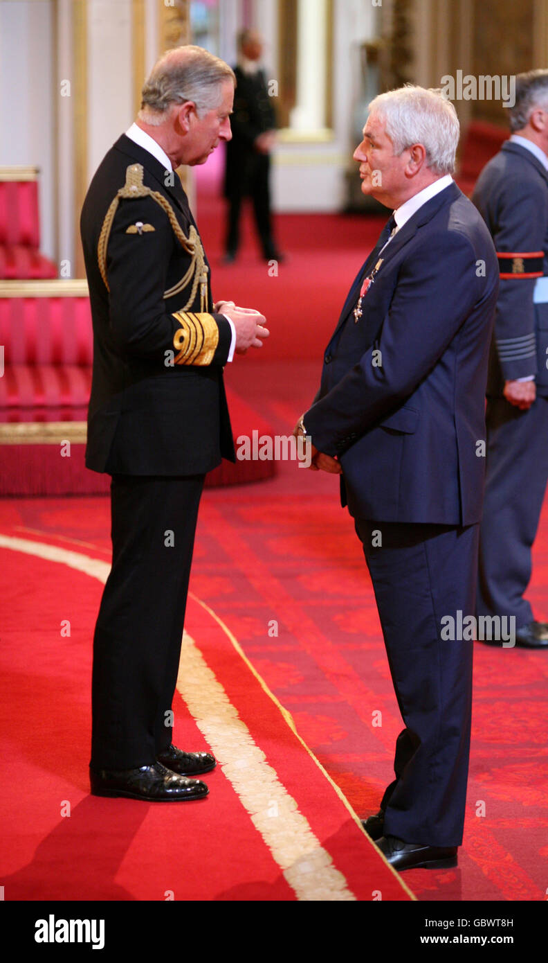 Team gb head boxing coach terry edwards hi-res stock photography and ...