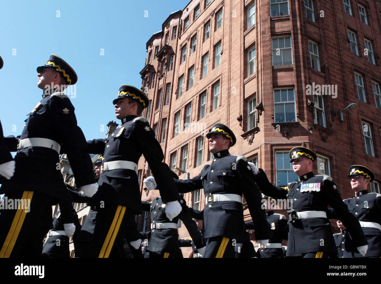 Royal scots dragoon guards parade in glasgow hi-res stock photography ...