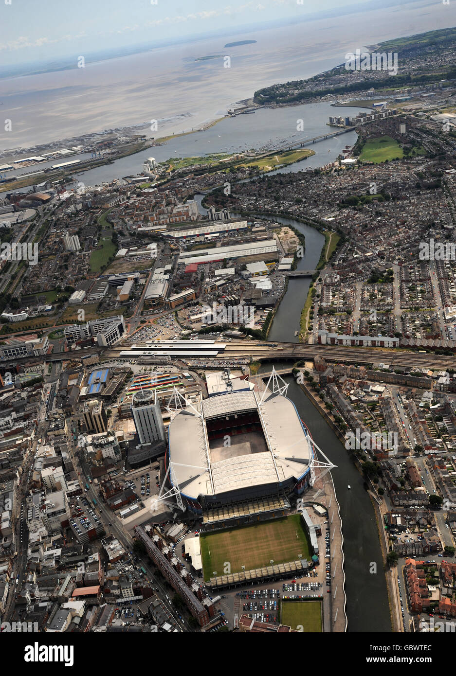 Millennium stadium cardiff aerial hi-res stock photography and images ...