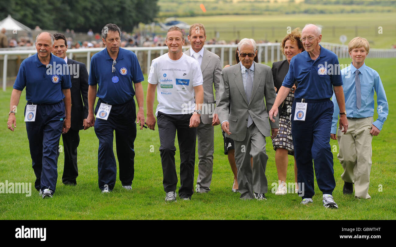 1000 hours hi-res stock photography and images - Alamy