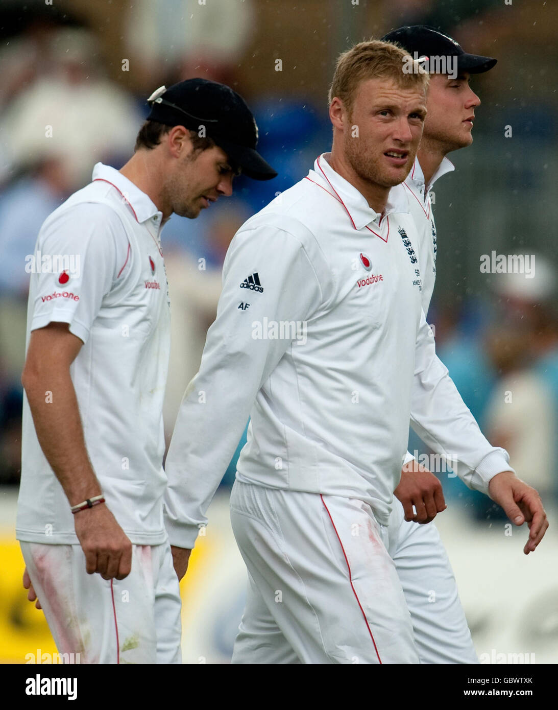England's James Anderson, Andrew Flintoff and Stuart Broad (left to ...