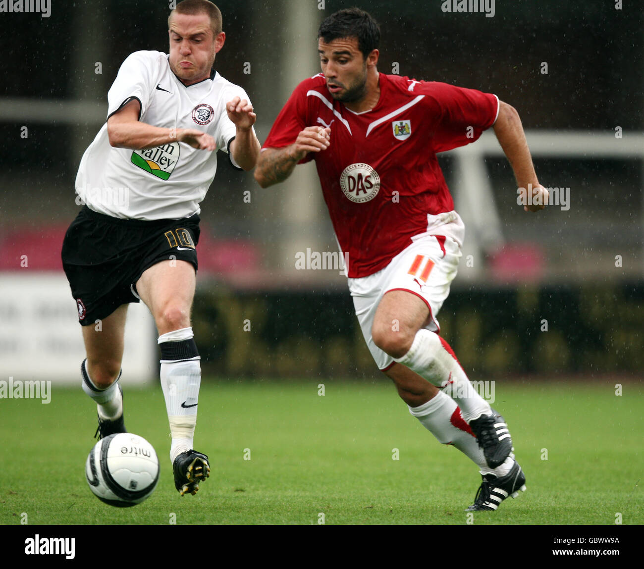 Hereford uniteds football ground hi-res stock photography and images ...