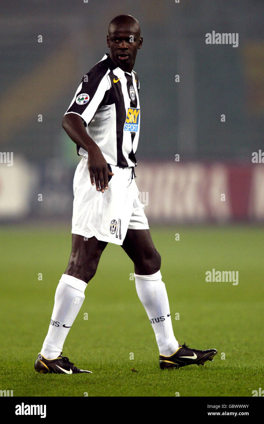 Juventus stephen appiah hi-res stock photography and images - Alamy