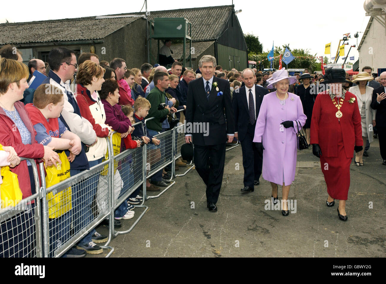 Queen jubilee tour royal hi-res stock photography and images - Alamy