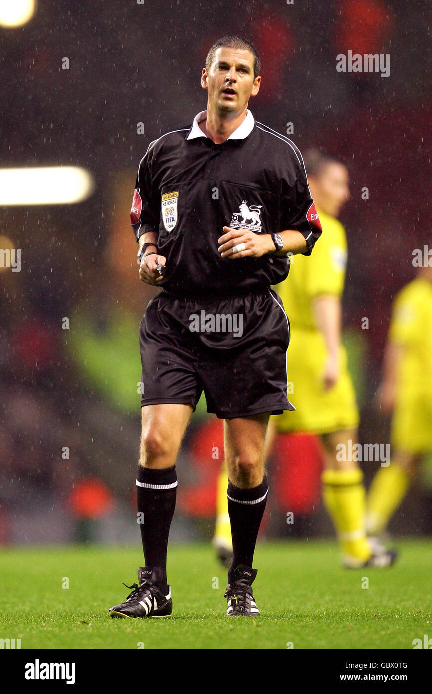 Referee andy durso hi-res stock photography and images - Alamy