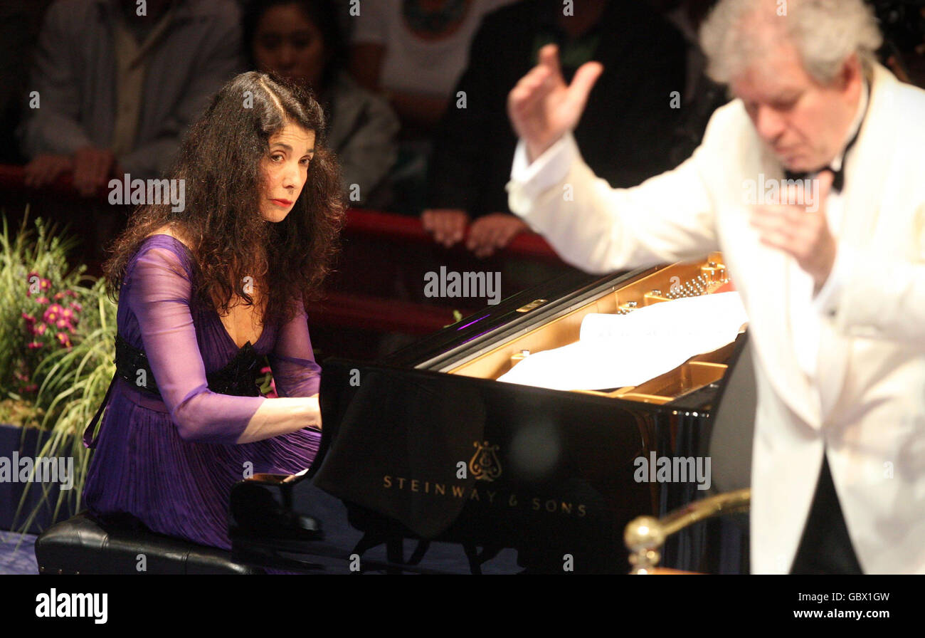 First female conductor hi-res stock photography and images - Alamy