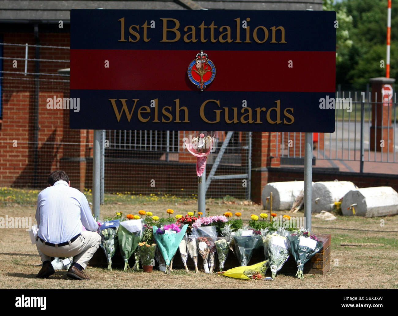 Defence army sign barracks military hi-res stock photography and images ...