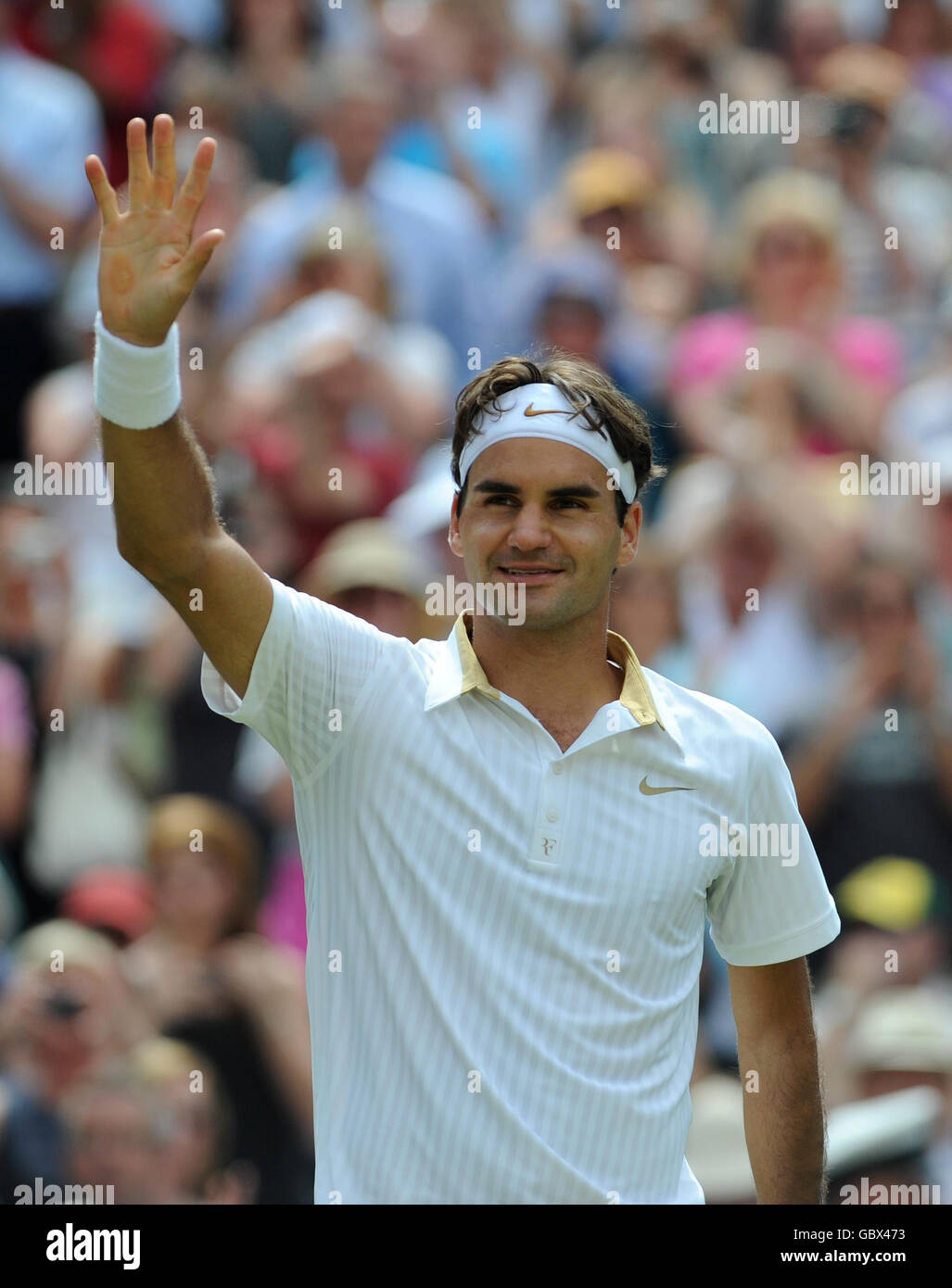 Switzerland's Roger Federer celebrates his victory over Germany's Tommy ...