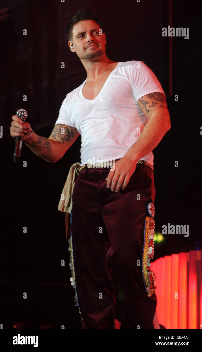 Keith duffy of boyzone performs at wembley arena hi-res stock ...