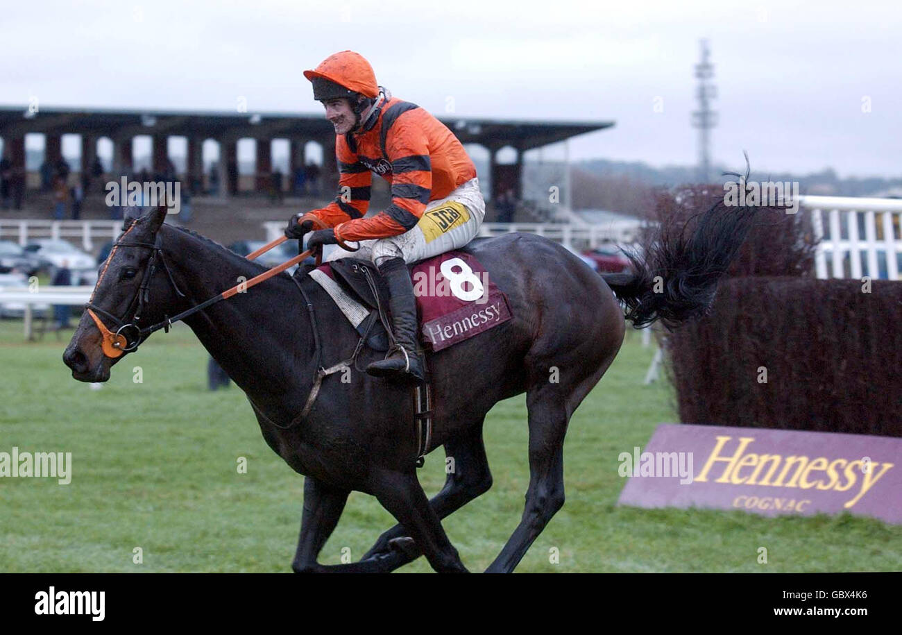 Hennessy cognac gold cup hi-res stock photography and images - Alamy