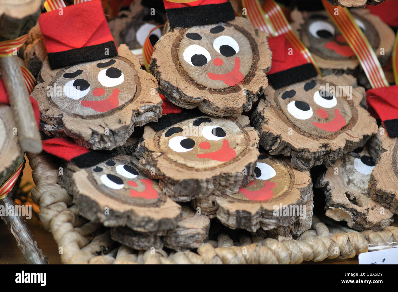 Christmas logs fira de santa hi-res stock photography and images - Alamy