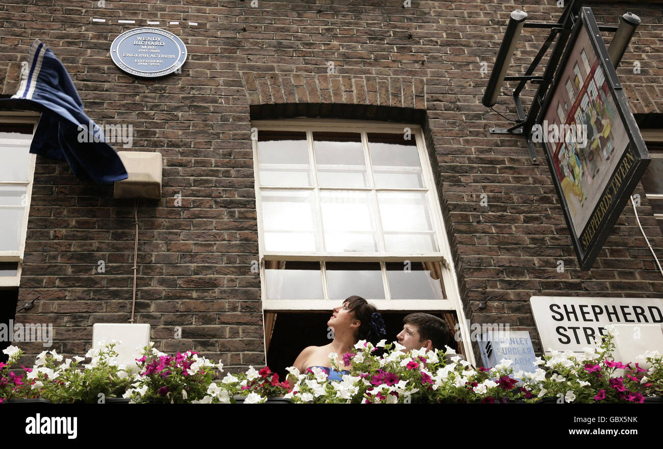 Actress Wendy Richard High Resolution Stock Photography and Images - Alamy