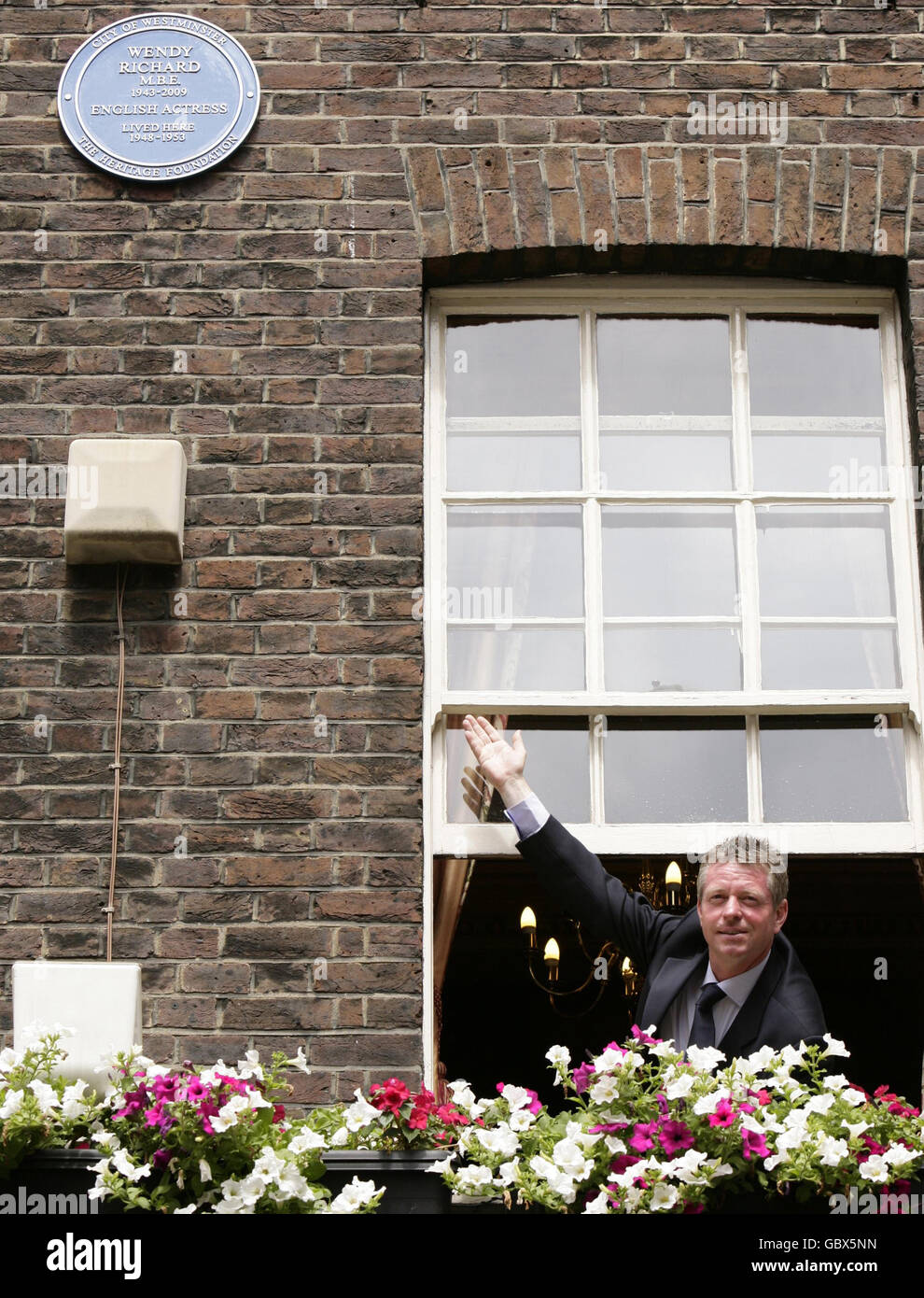 Wendy Richard plaque unveiled Stock Photo - Alamy