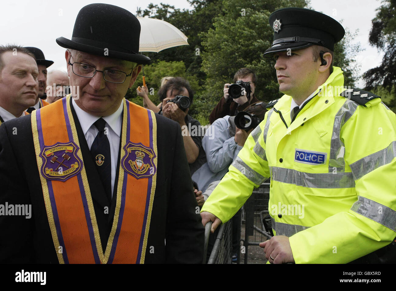 Ulster garvaghy road parade hi-res stock photography and images - Alamy