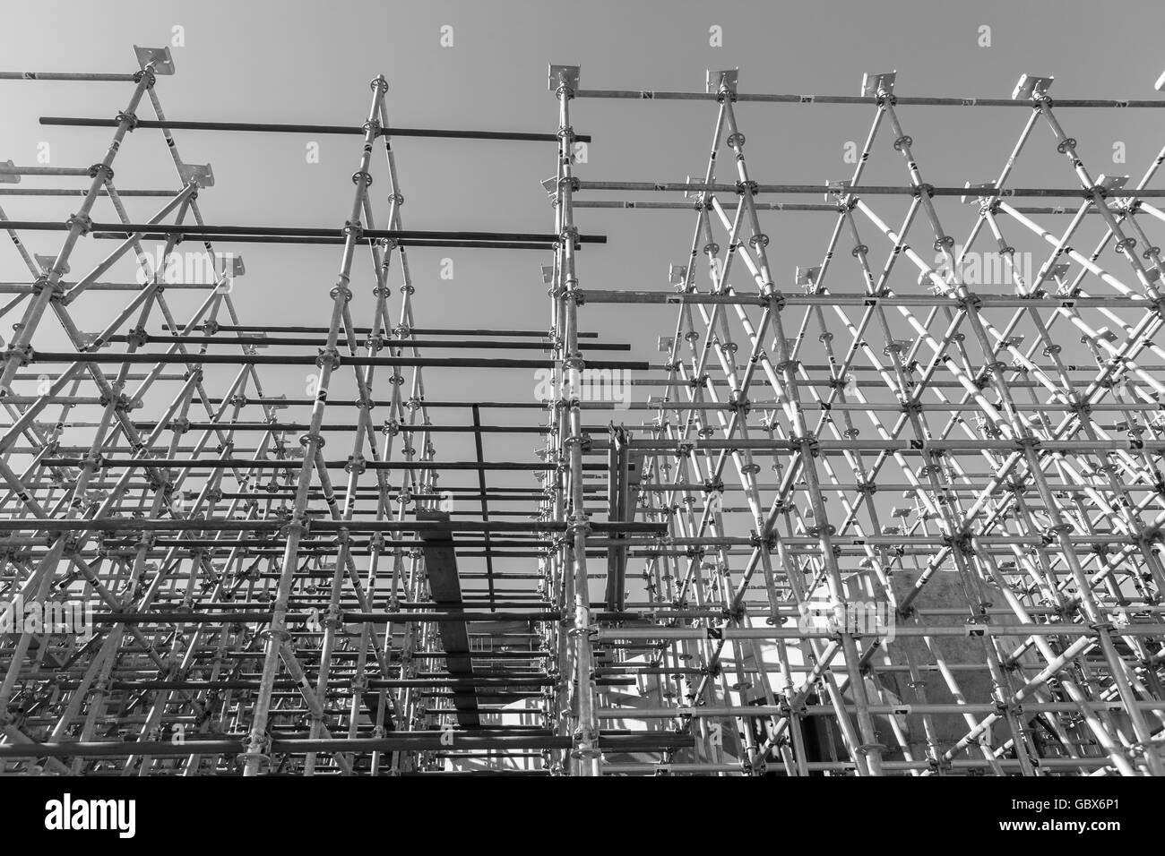 Steel scaffolding hi-res stock photography and images - Alamy
