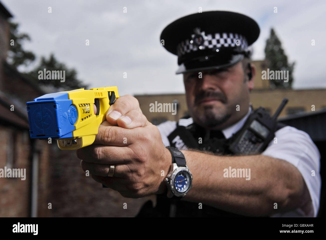 Gun weapon policestck hi-res stock photography and images - Alamy