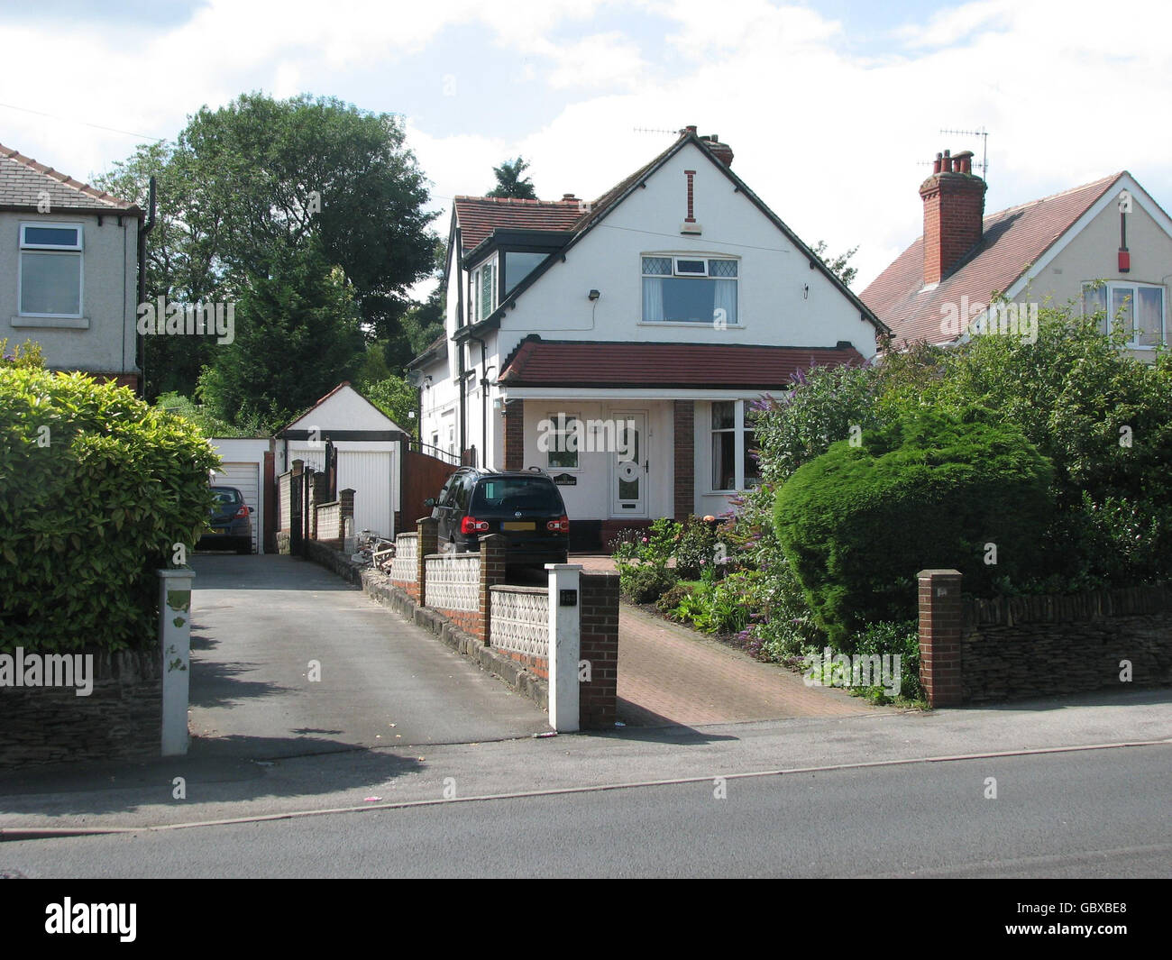 Pensioner driveway death hi-res stock photography and images - Alamy