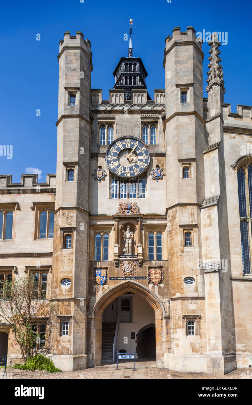 England, Cambridgeshire, Cambridge, Trinity College, The Great Court ...