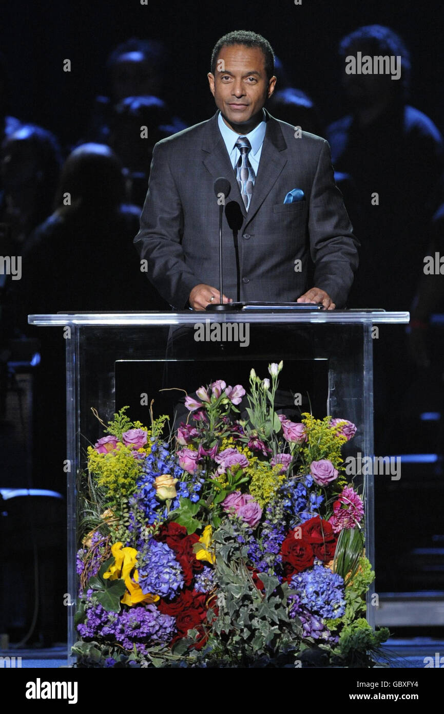 Michael Jackson Memorial Service Stock Photo - Alamy