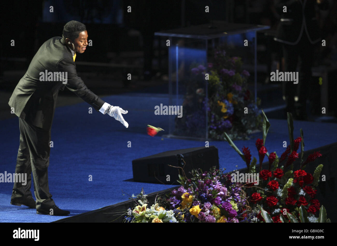 Michael Jackson Memorial Service Stock Photo - Alamy