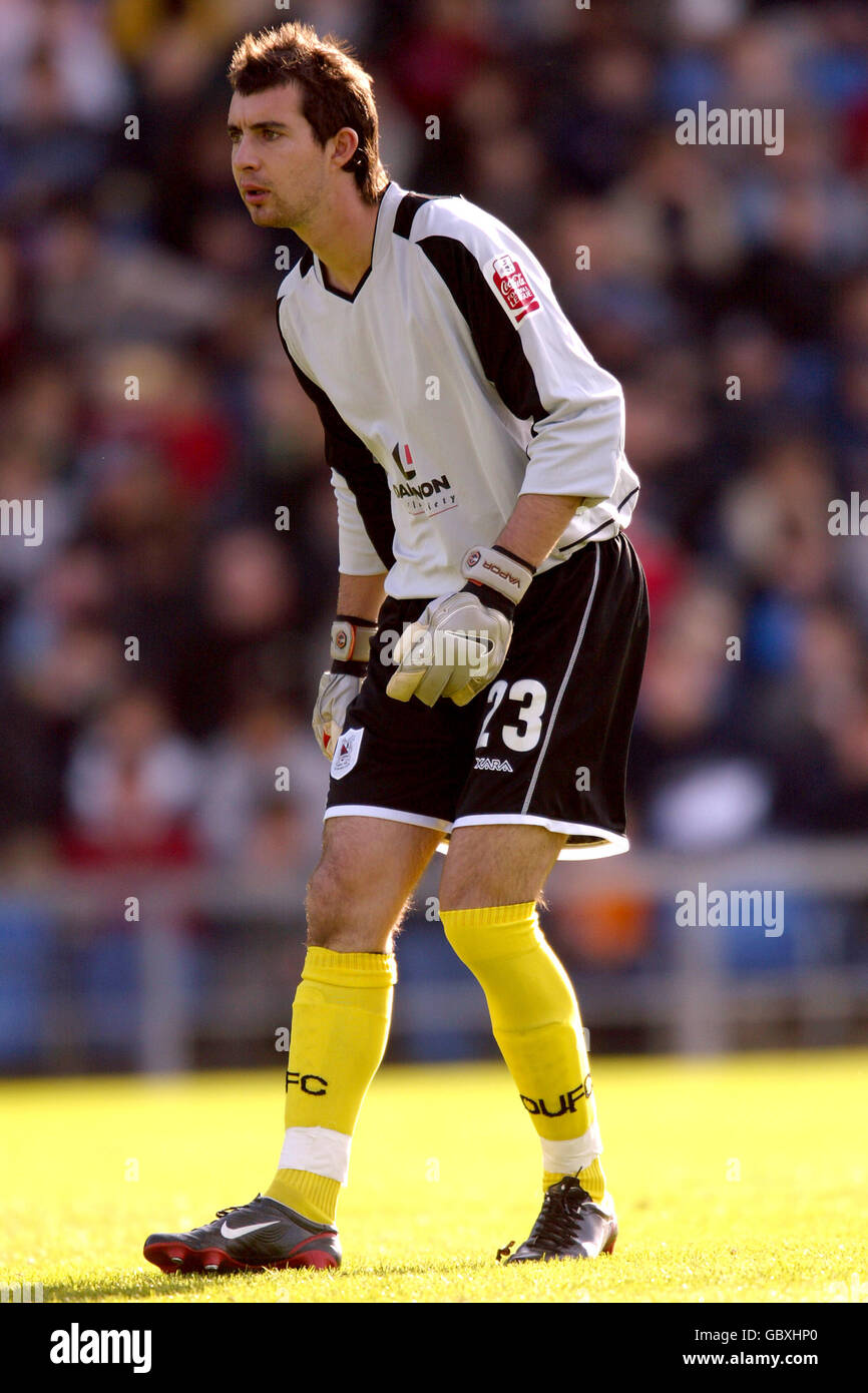 Darlingtons goalkeeper sam russell hi-res stock photography and images ...