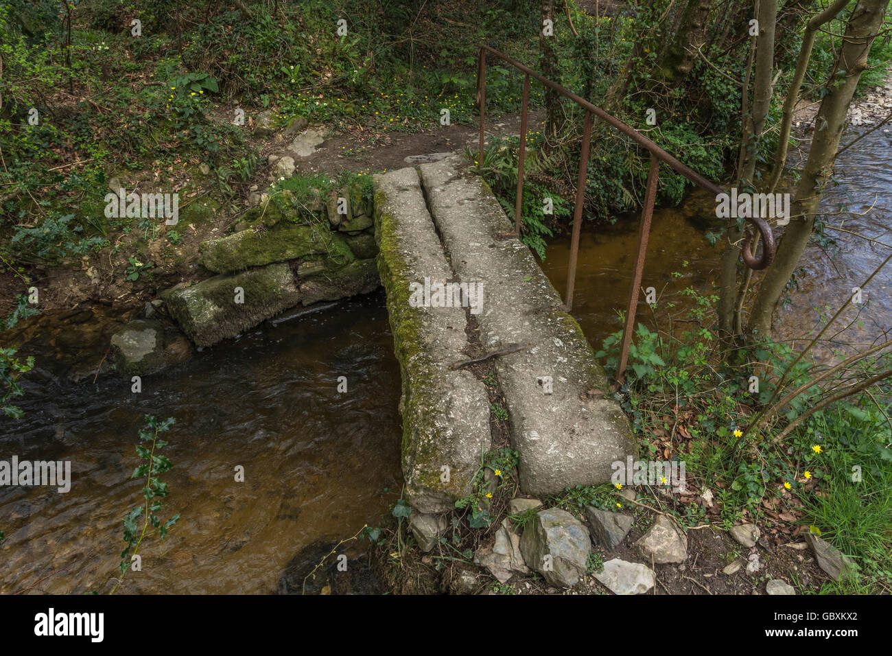 Granite stone bridge straddling a stream in mid-Cornwall. Visual ...