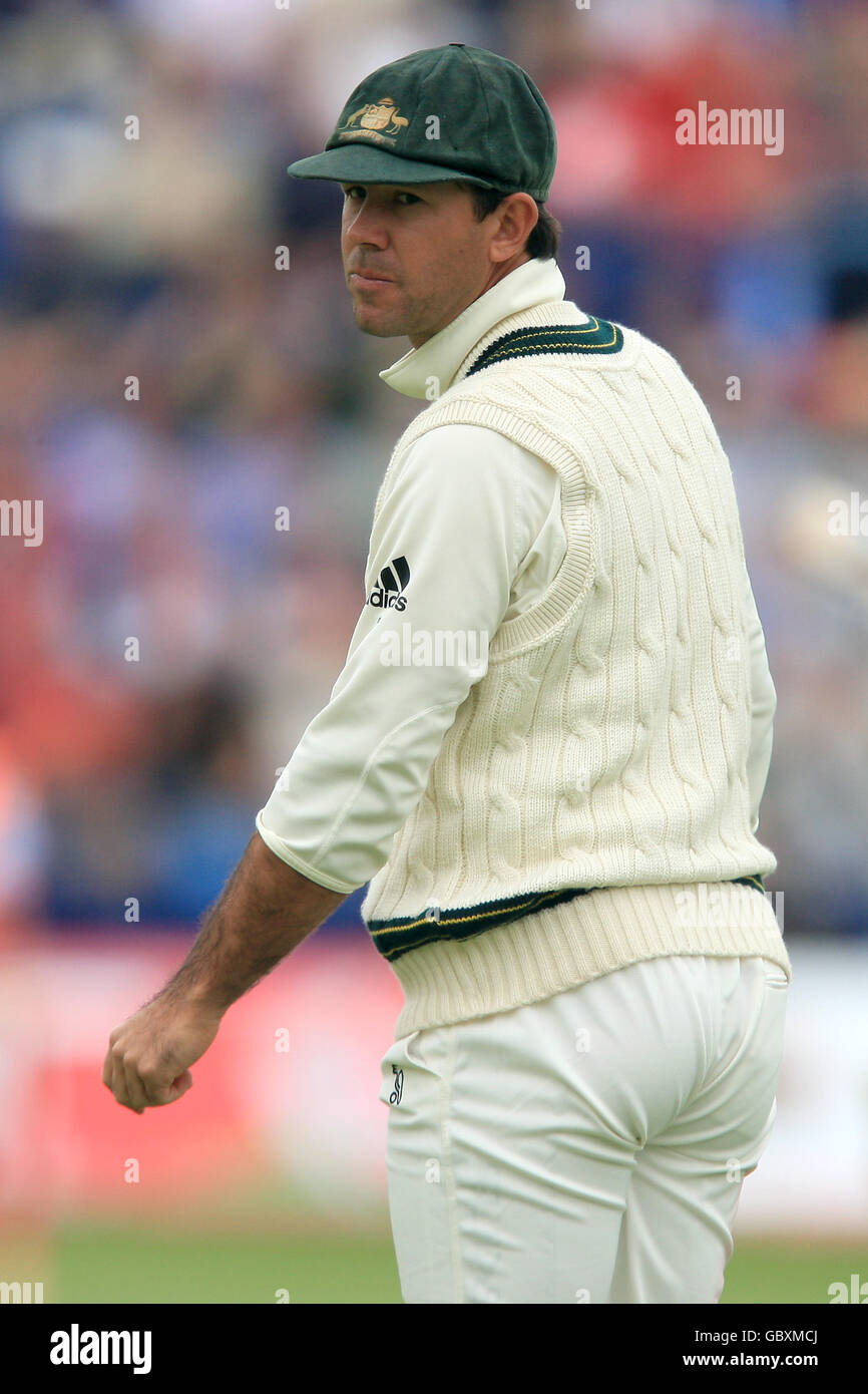 Ricky ponting test hi-res stock photography and images - Alamy