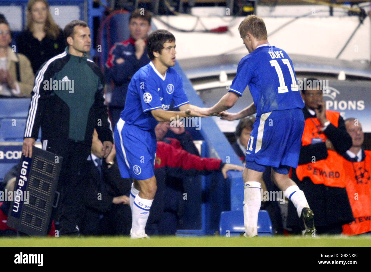 Chelseas damien duff r is substituted by joe cole hi-res stock ...