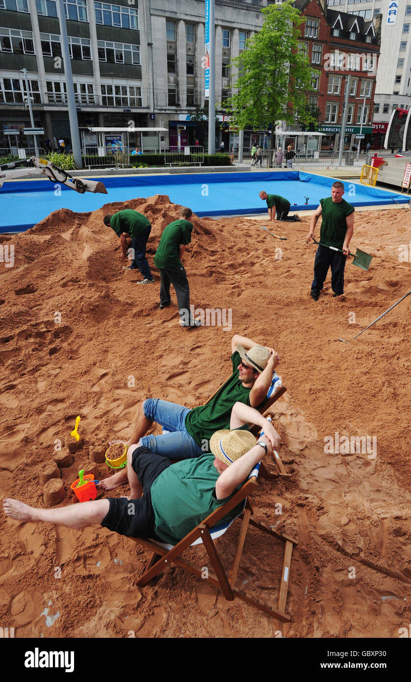 Nottingham's city centre beach Stock Photo - Alamy