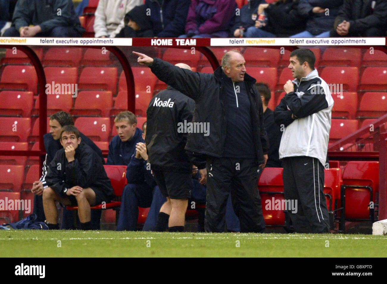 Barnsley's Manager Paul Hart argues with the fourth official Stock ...