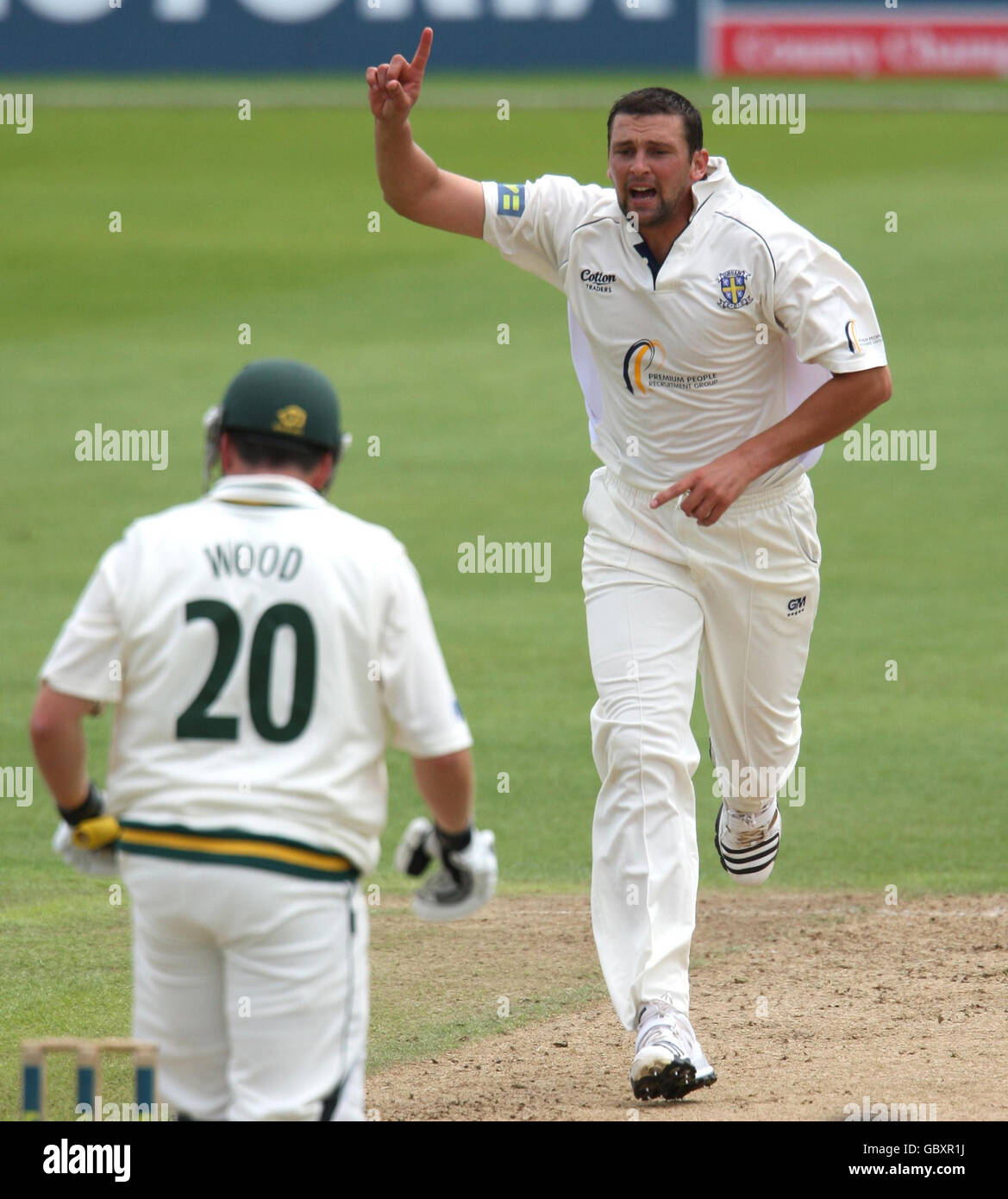 Durham's Steve Harmison celebrates after taking the wicket of ...