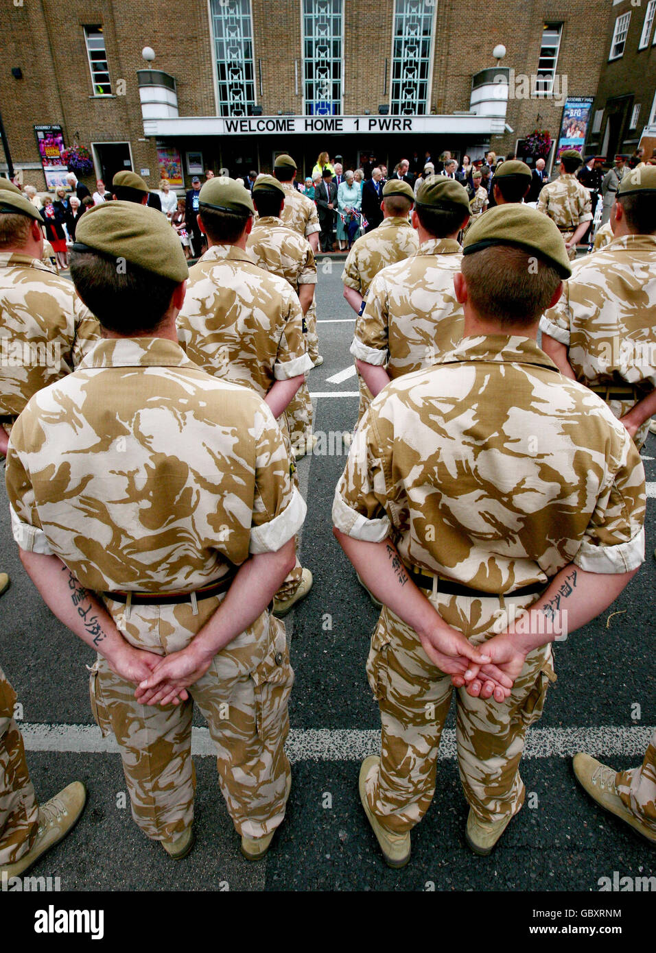 British soldiers arriving iraq hi-res stock photography and images - Alamy