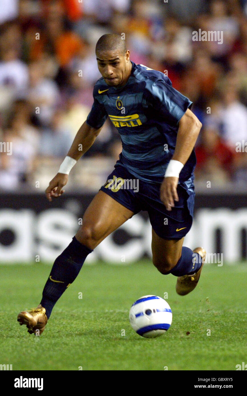 Valencia v inter milan adriano hi-res stock photography and images - Alamy