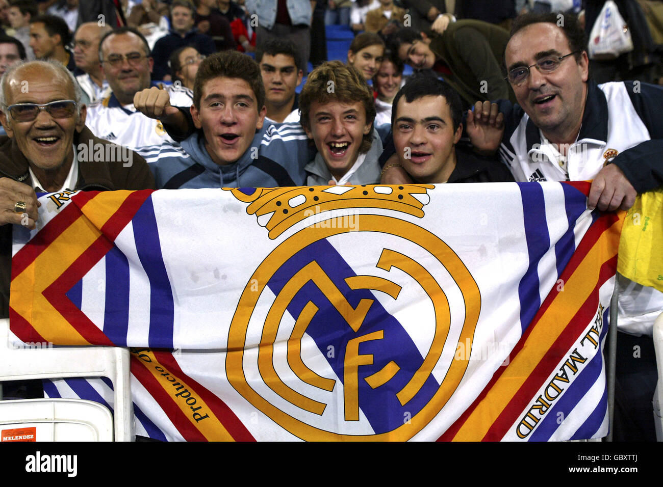Real madrid dynamo kiev bernabeu hi-res stock photography and images ...