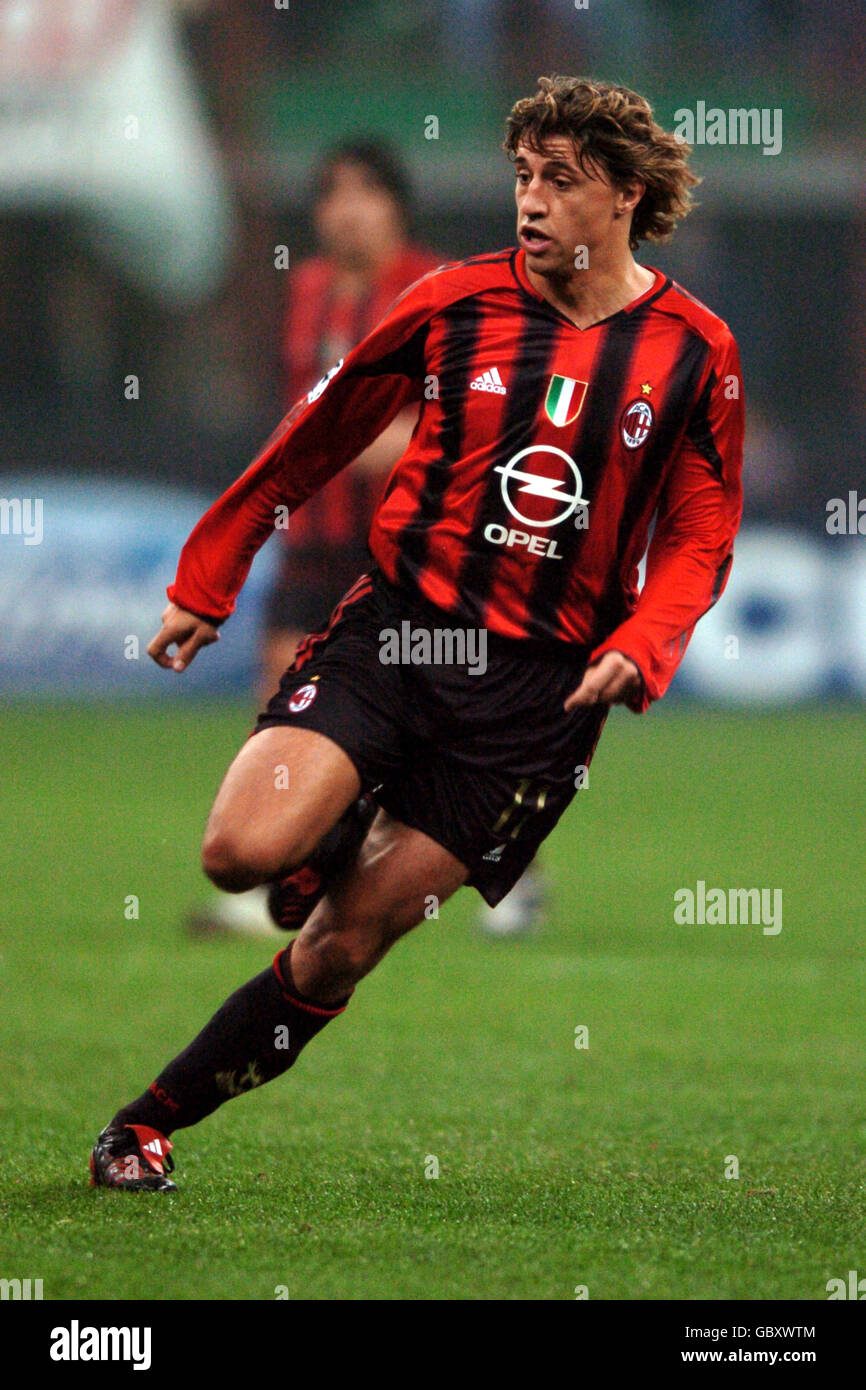 Ac milan v barcelona hernan crespo hi-res stock photography and images ...