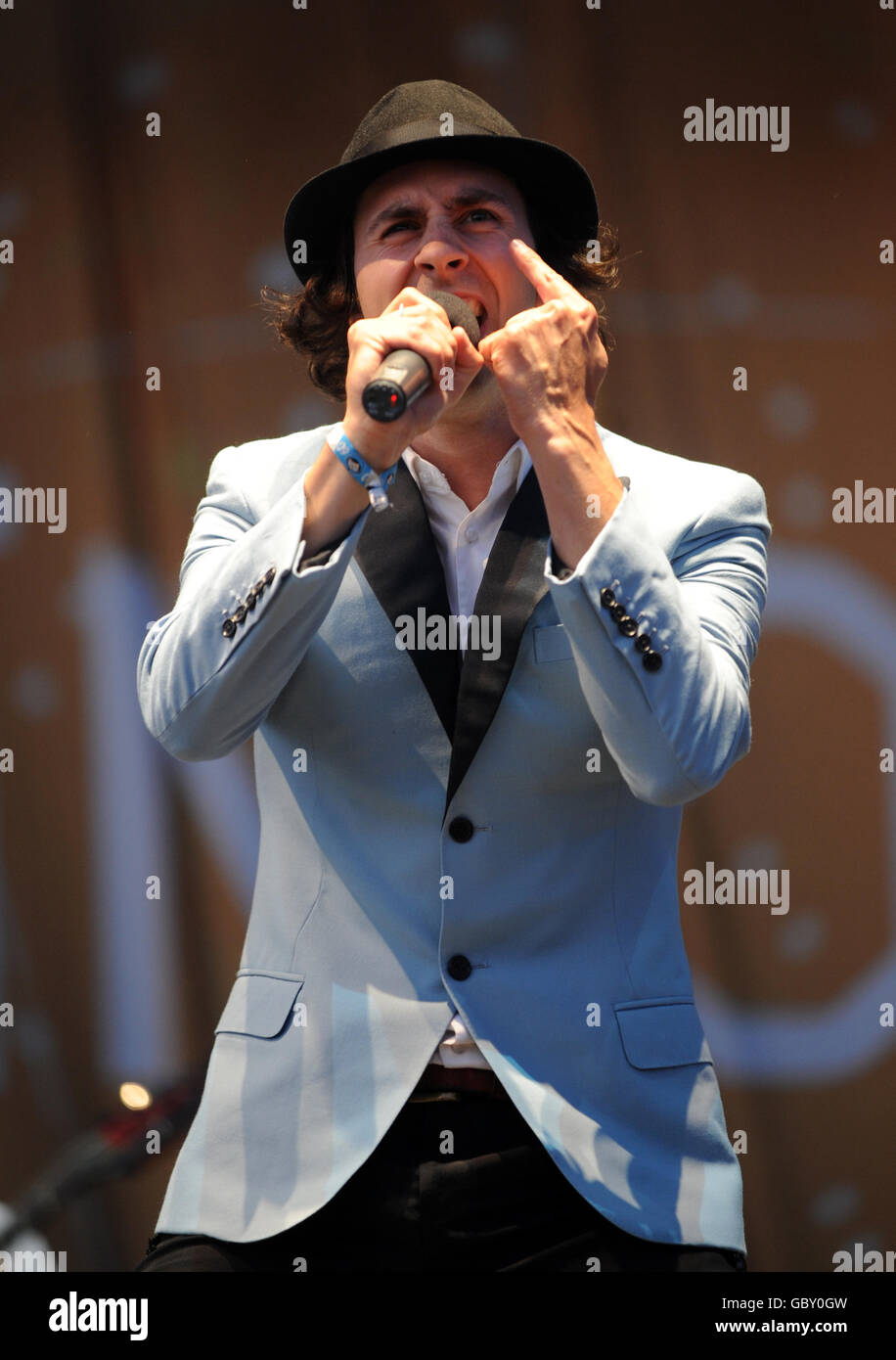 Maximo park concert hi-res stock photography and images - Alamy