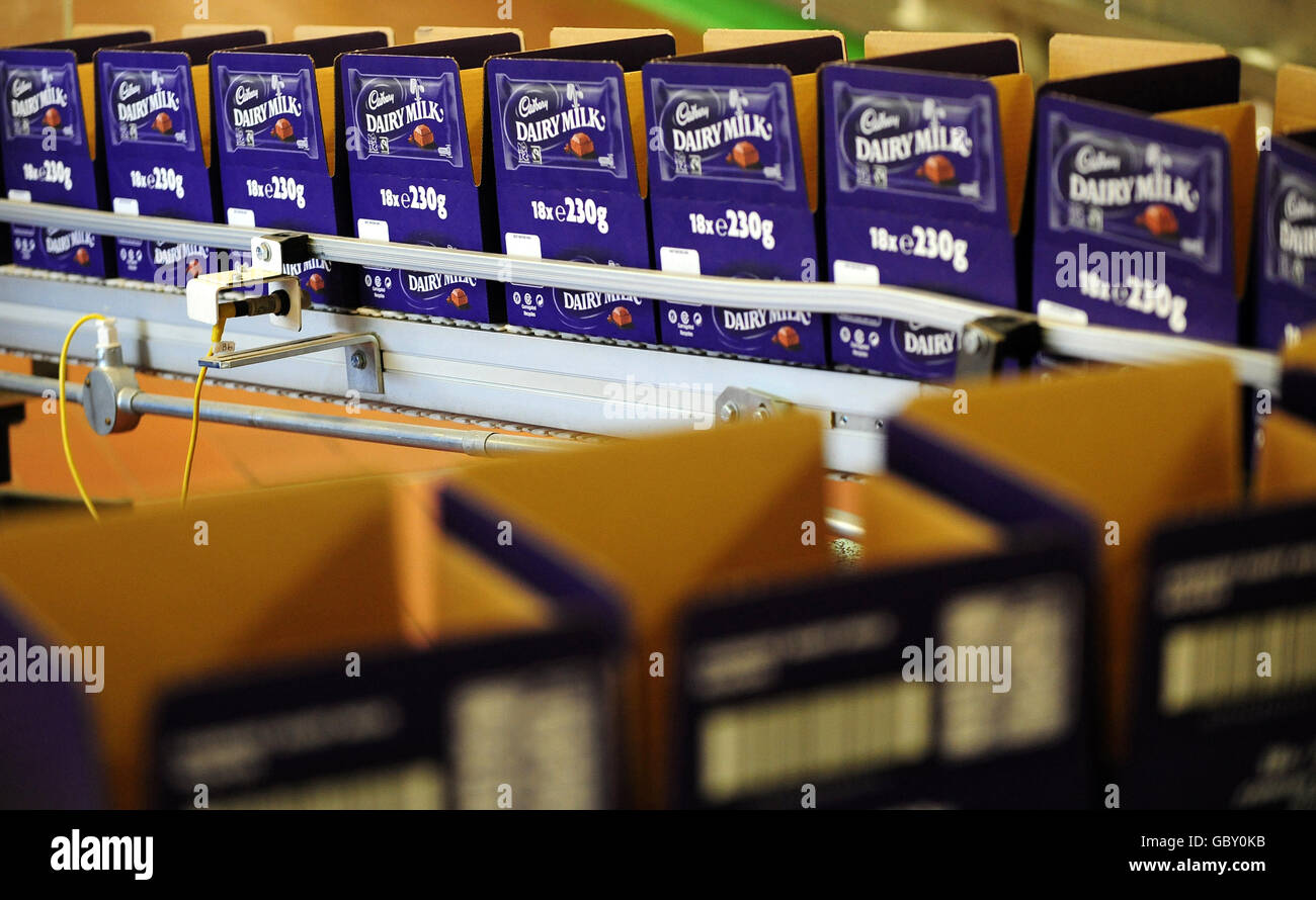 Cadbury dairy milk fairtrade hi-res stock photography and images - Alamy