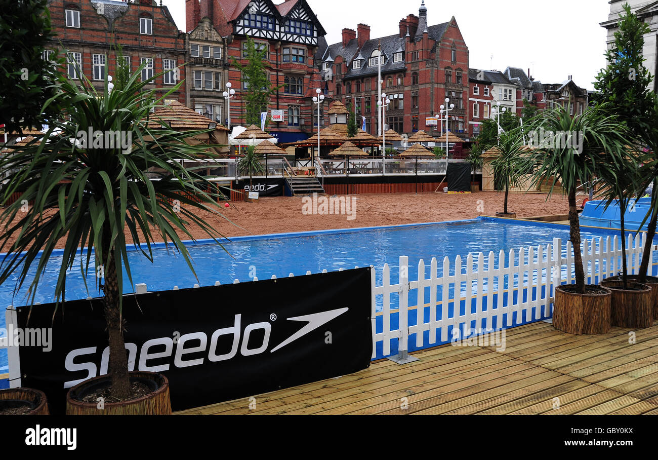 Nottingham's city centre beach Stock Photo - Alamy