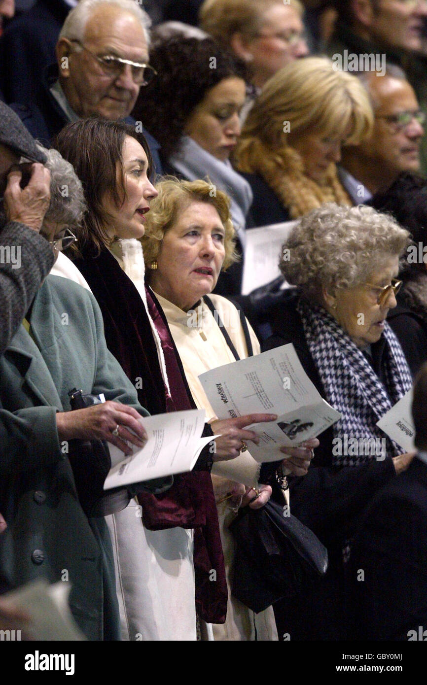 Brians wife barbara brian clough memorial service pride park hi-res ...