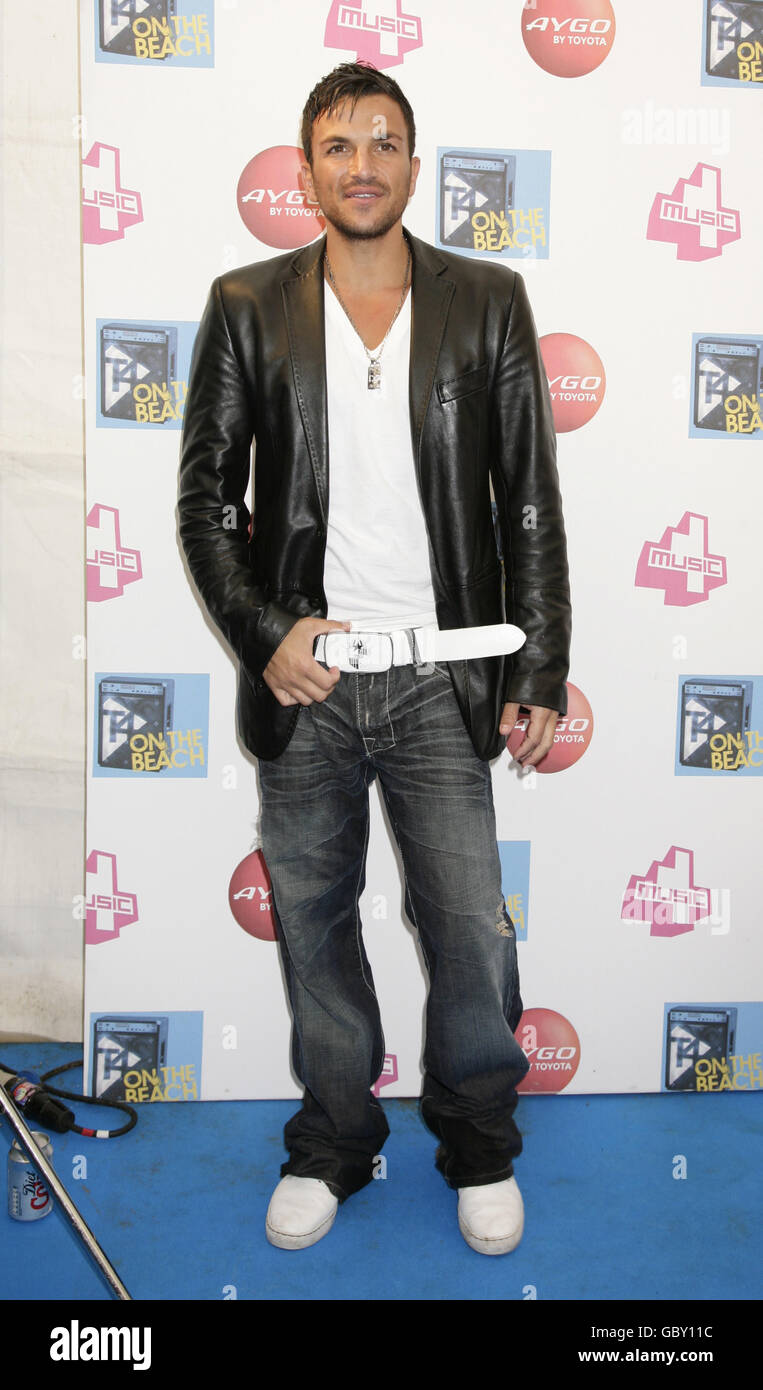 Peter andre beach hi-res stock photography and images - Alamy