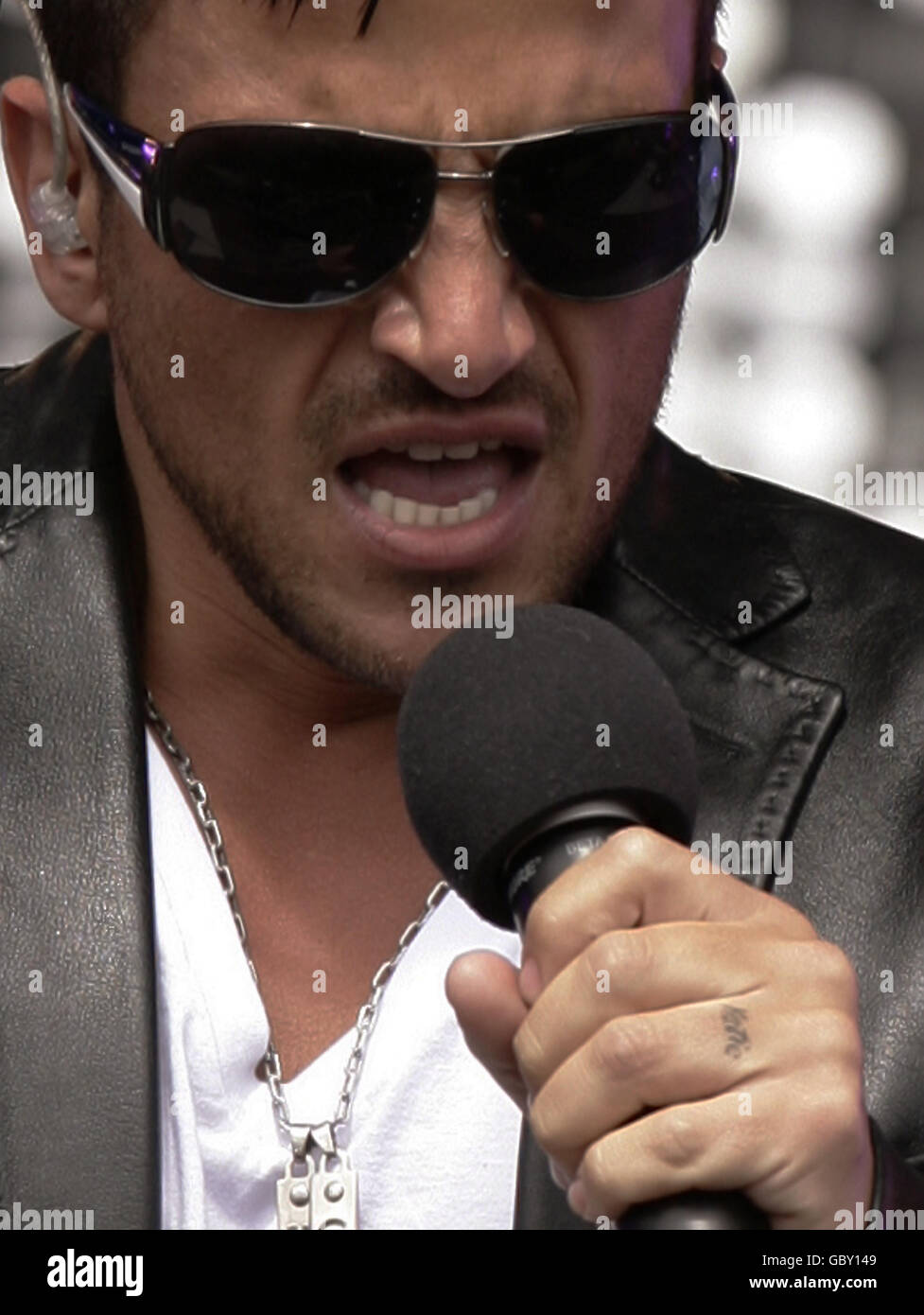 Peter andre beach hi-res stock photography and images - Alamy