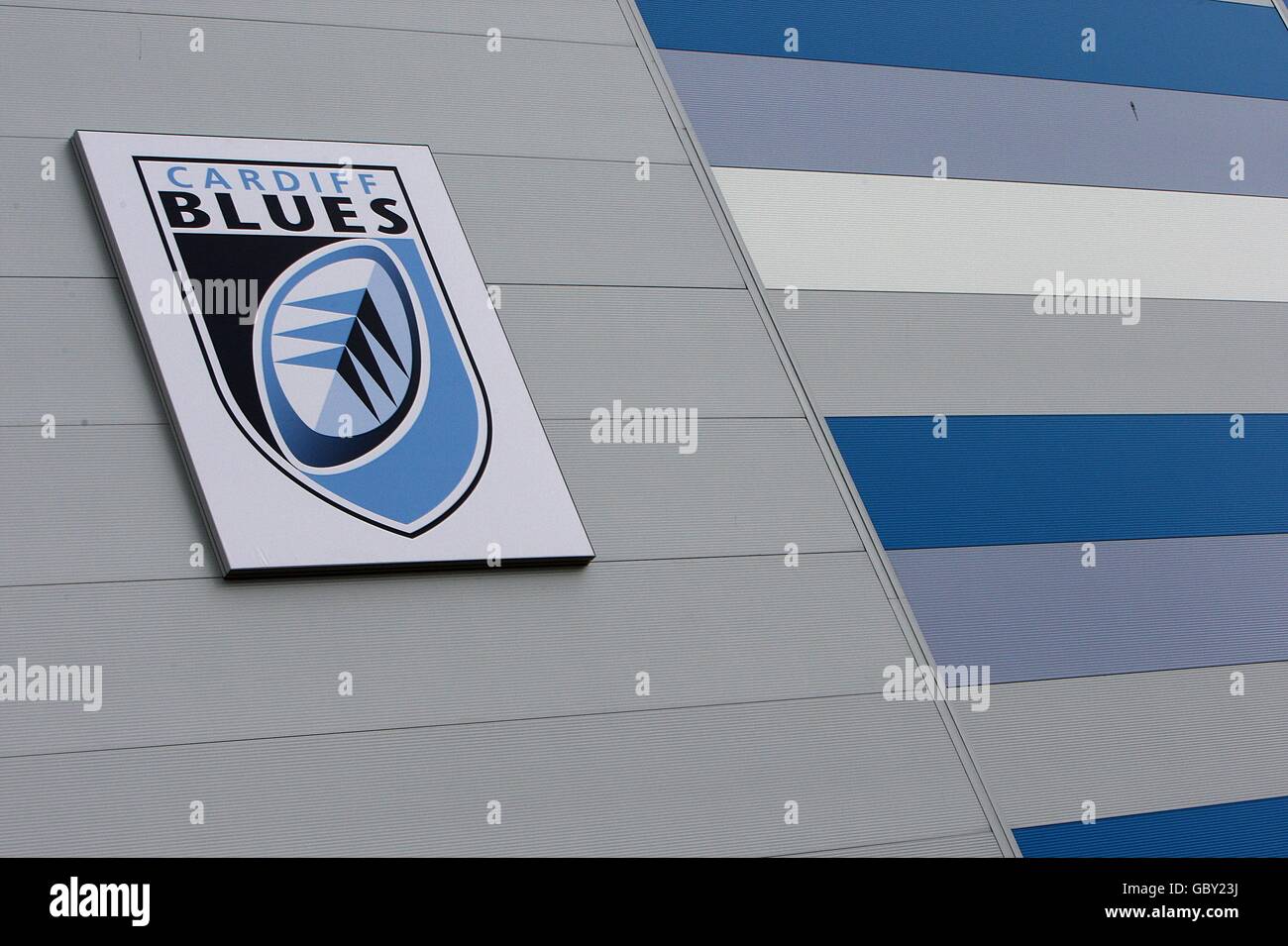 General view of the cardiff city badge hi-res stock photography and ...
