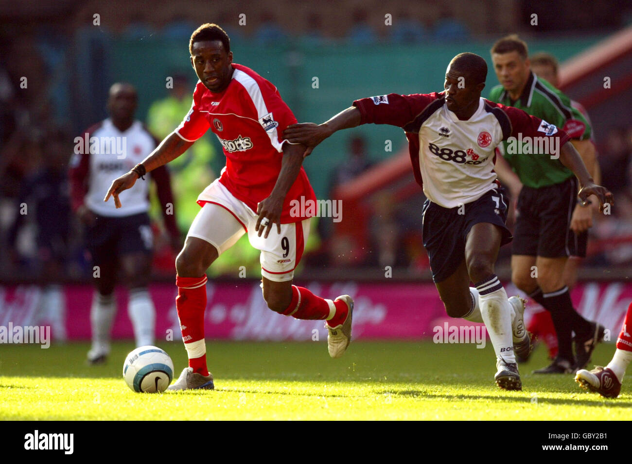 Charlton Athletic's Jason Euell and Middlesbrough's George Boeteng ...