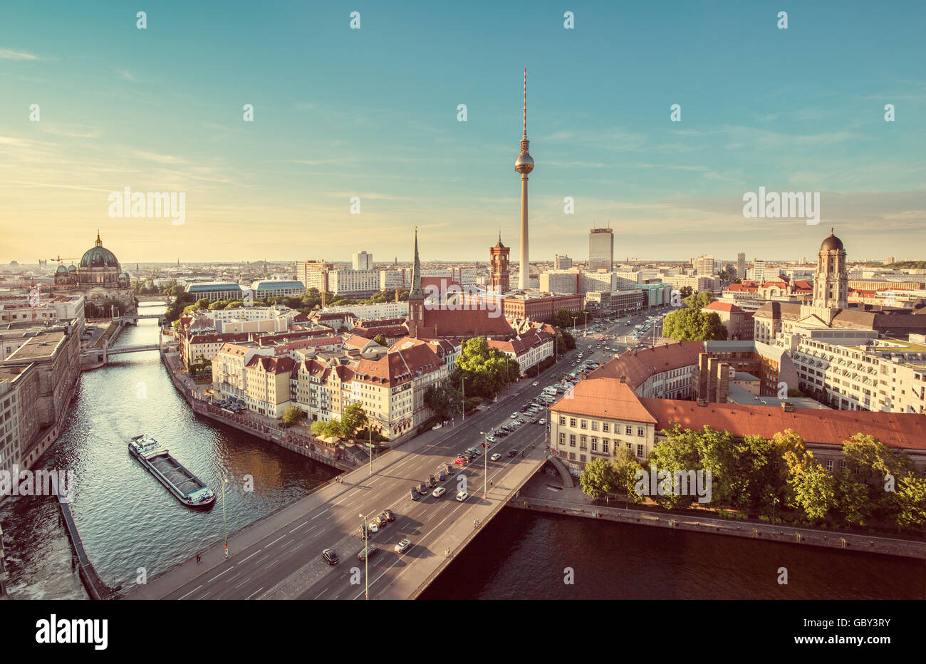 Aerial view of berlin wall hi-res stock photography and images - Alamy